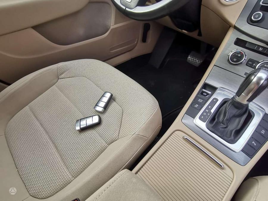 Brūns Volkswagen Passat 2012 Kauņa, ar dzinēja tilpumu 1.60 L un nobraukumu 255 tūkst. km par 4500 €, foto 9 vietnē AUTOMOTO.COM.LV