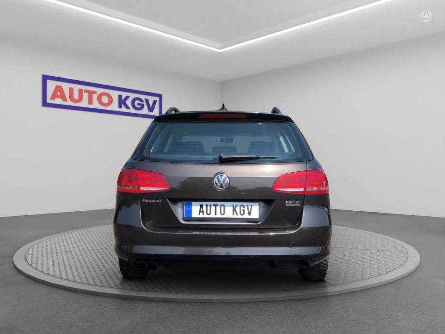 Brūns Volkswagen Passat 2012 Kauņa, ar dzinēja tilpumu 2.00 L un nobraukumu 296 tūkst. km par 5499 €, foto 5 vietnē AUTOMOTO.COM.LV