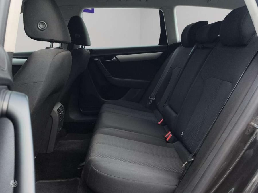 Brūns Volkswagen Passat 2012 Kauņa, ar dzinēja tilpumu 2.00 L un nobraukumu 296 tūkst. km par 5499 €, foto 11 vietnē AUTOMOTO.COM.LV