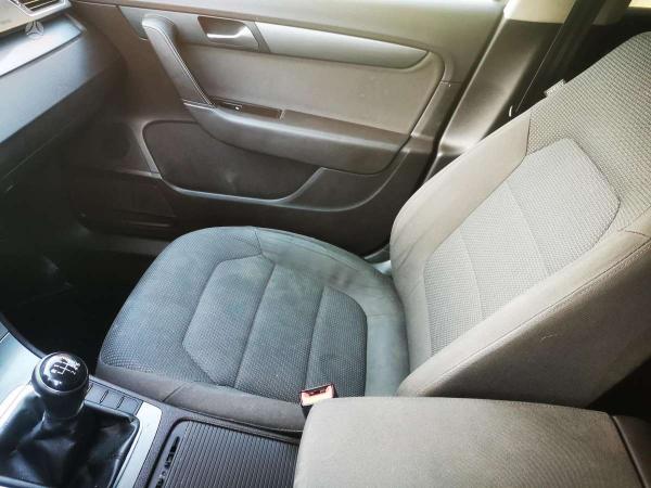 Volkswagen Passat 2012 Viļņa vietnē Brūns Volkswagen Passat 2012 Viļņa, ar dzinēja tilpumu 1.60 L un nobraukumu 332 tūkst. km par 4888 €, foto 7 vietnē AUTOMOTO.COM.LV