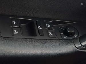 Brown Volkswagen Passat 2012 in Kaunas, with an engine capacity of 2.00 L and mileage of 296 thousand km for 5499 €, photo 14 on AUTOMOTO.COM.LV