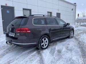 Brown Volkswagen Passat 2013 in Siauliai, with an engine capacity of 1.60 L and mileage of 237 thousand km for 4999 €, photo 4 on AUTOMOTO.COM.LV