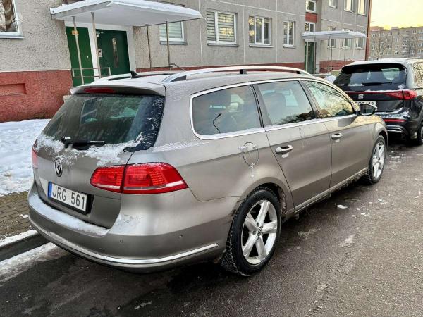 Brown Volkswagen Passat 2013 in Klaipeda, with an engine capacity of 1.97 L and mileage of 482 thousand km for 4000 €, photo 3 on AUTOMOTO.COM.LV