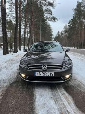 Brūns Volkswagen Passat 2013 Druskininkai, ar dzinēja tilpumu 1.60 L un nobraukumu 320 tūkst. km par 4600 €, foto  vietnē AUTOMOTO.COM.LV