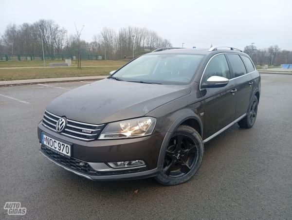 Brūns Volkswagen Passat 2013 Viļņa, ar dzinēja tilpumu 2.00 L un nobraukumu 275 tūkst. km par 6600 €, foto 1 vietnē AUTOMOTO.COM.LV