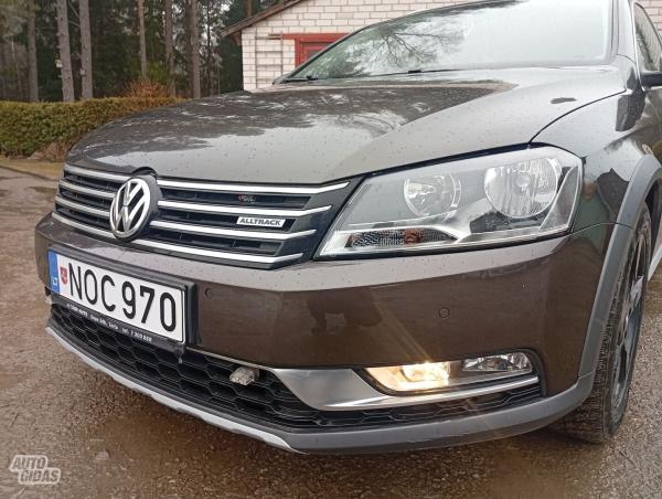 Brown Volkswagen Passat 2013 in Vilnius, with an engine capacity of 2.00 L and mileage of 268 thousand km for 6600 €, photo 7 on AUTOMOTO.COM.LV