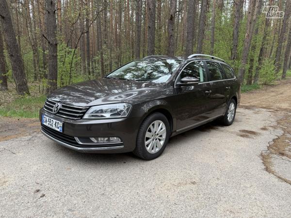 Brūns Volkswagen Passat 2013 Viļņa, ar dzinēja tilpumu 1.60 L un nobraukumu 250 tūkst. km par 5300 €, foto 1 vietnē AUTOMOTO.COM.LV