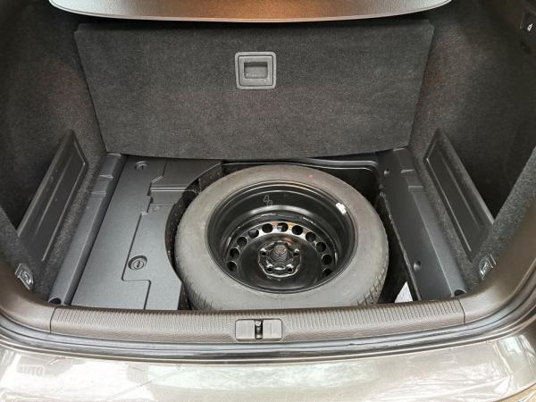 Brūns Volkswagen Passat 2013 Viļņa, ar dzinēja tilpumu 1.60 L un nobraukumu 250 tūkst. km par 5300 €, foto 10 vietnē AUTOMOTO.COM.LV