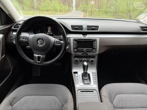 Brown Volkswagen Passat 2013 in Vilnius, with an engine capacity of 1.60 L and mileage of 250 thousand km for 5300 €, photo 13 on AUTOMOTO.COM.LV