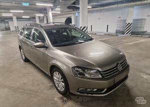 Brown Volkswagen Passat 2013 in Vilnius, with an engine capacity of 1.60 L and mileage of 211 thousand km for 4600 €, photo 3 on AUTOMOTO.COM.LV