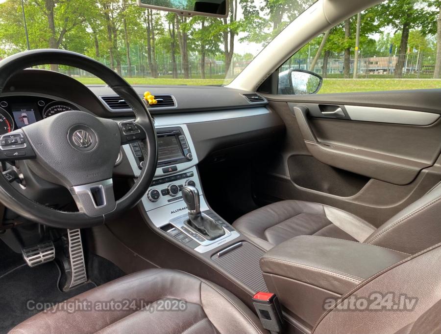 Brūns Volkswagen Passat 2013 Tallina, ar dzinēja tilpumu 2.00 L un nobraukumu 142 tūkst. km par 7600 €, foto 6 vietnē AUTOMOTO.COM.LV