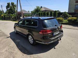 Brown Volkswagen Passat 2013 in Prienai, with an engine capacity of 1.97 L and mileage of 343 thousand km for 3600 €, photo 3 on AUTOMOTO.COM.LV