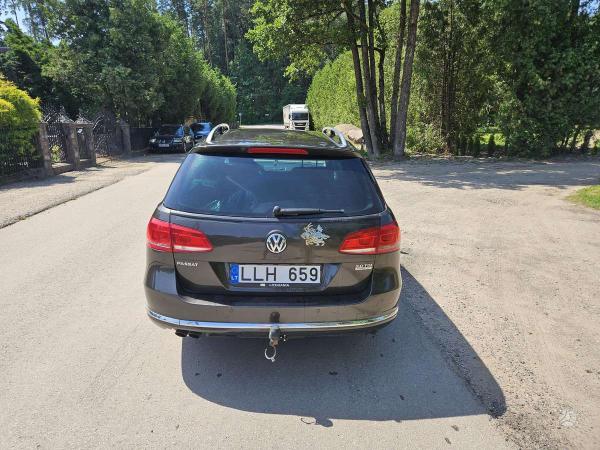 Brown Volkswagen Passat 2013 in Prienai, with an engine capacity of 1.97 L and mileage of 343 thousand km for 3600 €, photo 9 on AUTOMOTO.COM.LV