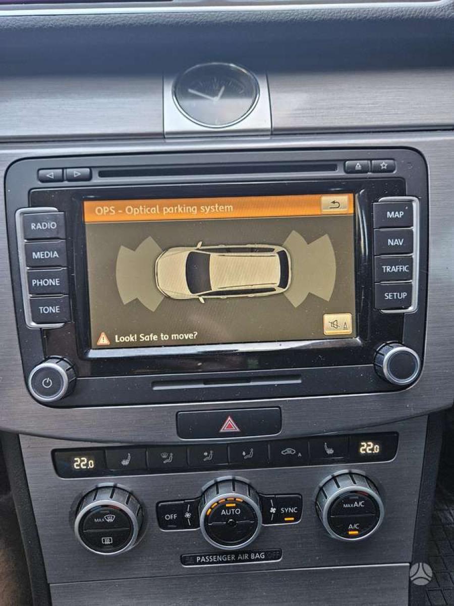 Brown Volkswagen Passat 2013 in Prienai, with an engine capacity of 1.97 L and mileage of 343 thousand km for 3600 €, photo 18 on AUTOMOTO.COM.LV