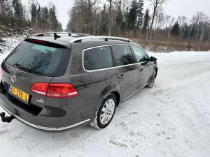 Brown Volkswagen Passat 2014 in Kaunas, with an engine capacity of 1.60 L and mileage of 308 thousand km for 5850 €, photo  on AUTOMOTO.COM.LV