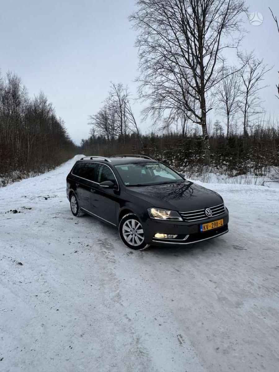 Brown Volkswagen Passat 2014 in Kaunas, with an engine capacity of 1.60 L and mileage of 308 thousand km for 5850 €, photo 5 on AUTOMOTO.COM.LV