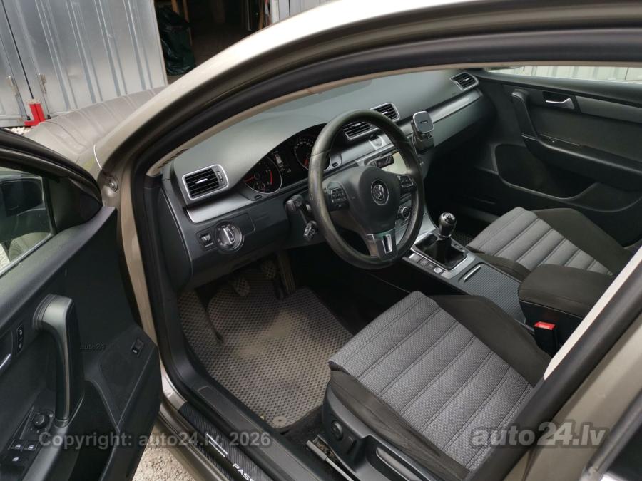 Brūns Volkswagen Passat 2014 Tallina, ar dzinēja tilpumu 2.00 L un nobraukumu 376 tūkst. km par 4400 €, foto 13 vietnē AUTOMOTO.COM.LV