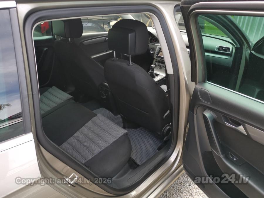 Brūns Volkswagen Passat 2014 Tallina, ar dzinēja tilpumu 2.00 L un nobraukumu 376 tūkst. km par 4400 €, foto 15 vietnē AUTOMOTO.COM.LV