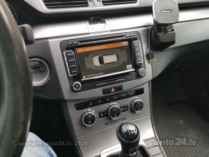 Brūns Volkswagen Passat 2014 Tallina, ar dzinēja tilpumu 2.00 L un nobraukumu 376 tūkst. km par 4400 €, foto 17 vietnē AUTOMOTO.COM.LV