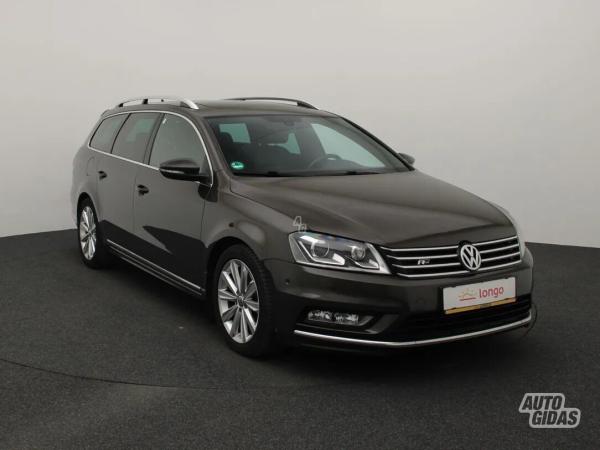 Brown Volkswagen Passat 2014 in Vilnius, with an engine capacity of 1.40 L and mileage of 223 thousand km for 8599 €, photo 10 on AUTOMOTO.COM.LV