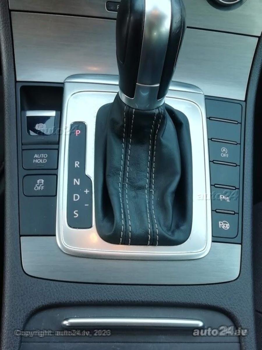 Brūns Volkswagen Passat 2014 Tallina, ar dzinēja tilpumu 2.00 L un nobraukumu 267 tūkst. km par 8500 €, foto 10 vietnē AUTOMOTO.COM.LV