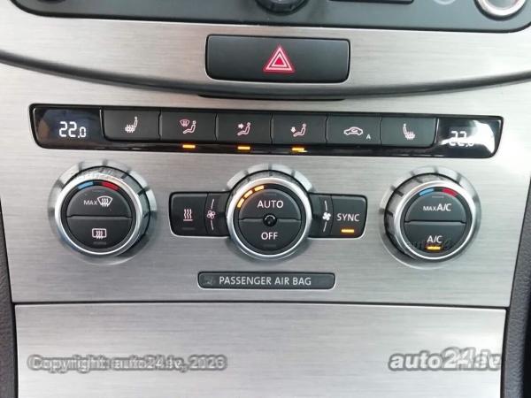 Brūns Volkswagen Passat 2014 Tallina, ar dzinēja tilpumu 2.00 L un nobraukumu 267 tūkst. km par 8500 €, foto 10 vietnē AUTOMOTO.COM.LV