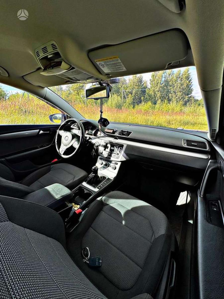 Brūns Volkswagen Passat 2014 Radviliškis, ar dzinēja tilpumu 1.60 L un nobraukumu 304 tūkst. km par 5200 €, foto 12 vietnē AUTOMOTO.COM.LV