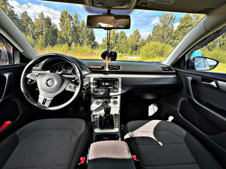 Brūns Volkswagen Passat 2014 Radviliškis, ar dzinēja tilpumu 1.60 L un nobraukumu 304 tūkst. km par 5200 €, foto 13 vietnē AUTOMOTO.COM.LV