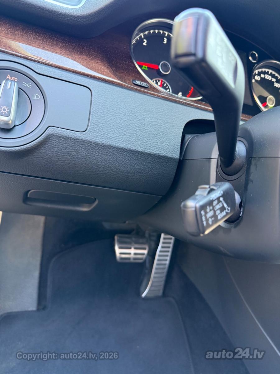Brūns Volkswagen Passat 2014 Tallina, ar dzinēja tilpumu 2.00 L un nobraukumu 265 tūkst. km par 7650 €, foto 12 vietnē AUTOMOTO.COM.LV