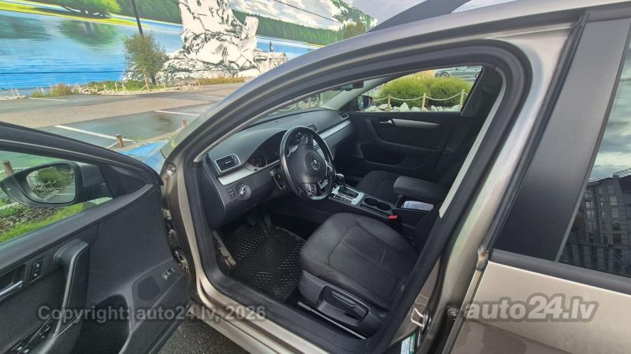 Brūns Volkswagen Passat 2014 Tallina, ar dzinēja tilpumu 1.40 L un nobraukumu 295 tūkst. km par 3900 €, foto 9 vietnē AUTOMOTO.COM.LV