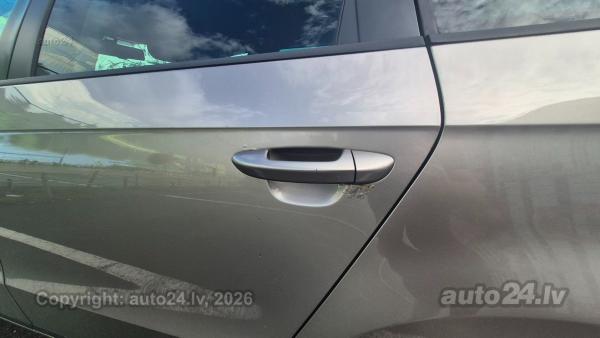 Brown Volkswagen Passat 2014 in Tallinn, with an engine capacity of 1.40 L and mileage of 295 thousand km for 3900 €, photo 11 on AUTOMOTO.COM.LV