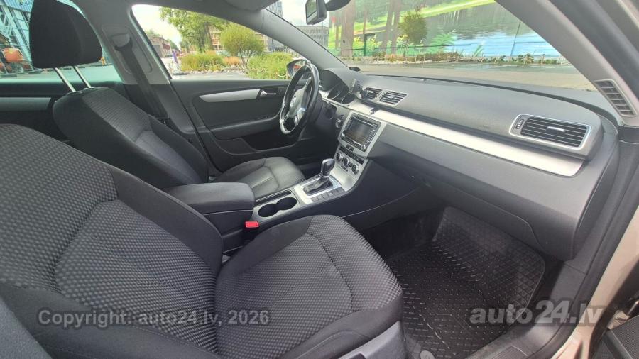 Brūns Volkswagen Passat 2014 Tallina, ar dzinēja tilpumu 1.40 L un nobraukumu 295 tūkst. km par 3900 €, foto 14 vietnē AUTOMOTO.COM.LV