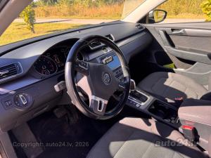 Brūns Volkswagen Passat 2014 Tallina, ar dzinēja tilpumu 1.40 L un nobraukumu 220 tūkst. km par 6450 €, foto 8 vietnē AUTOMOTO.COM.LV