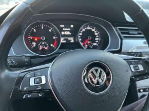 Brown Volkswagen Passat 2015 in Kedainiai, with an engine capacity of 1.97 L and mileage of 306 thousand km for 9750 €, photo 38 on AUTOMOTO.COM.LV
