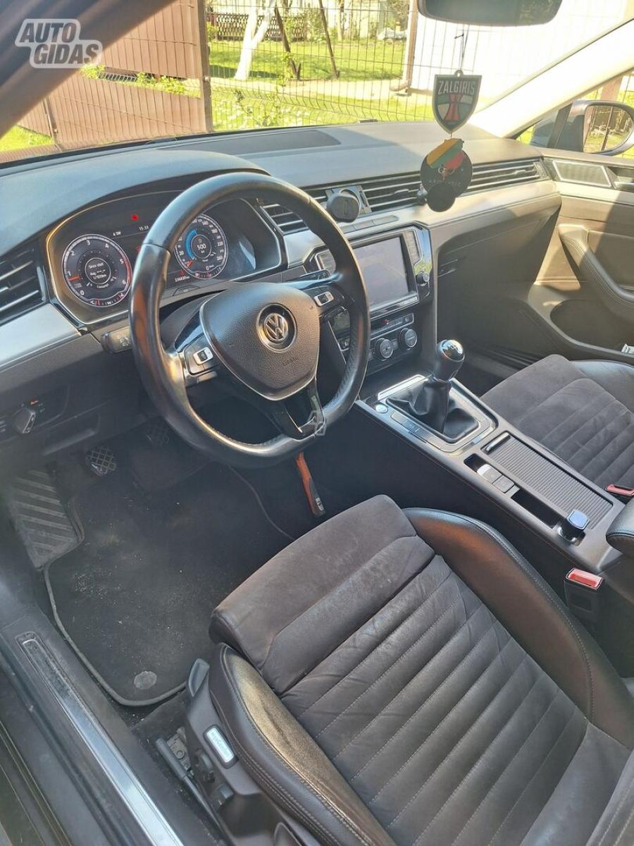 Brown Volkswagen Passat 2015 in Birstonas, with an engine capacity of 1.60 L and mileage of 236 thousand km for 9850 €, photo 18 on AUTOMOTO.COM.LV