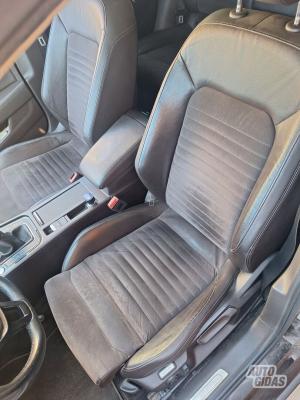 Brown Volkswagen Passat 2015 in Birstonas, with an engine capacity of 1.60 L and mileage of 236 thousand km for 9850 €, photo 19 on AUTOMOTO.COM.LV