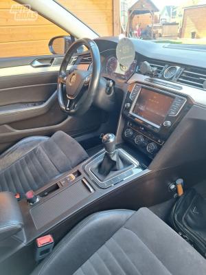 Brown Volkswagen Passat 2015 in Birstonas, with an engine capacity of 1.60 L and mileage of 236 thousand km for 9850 €, photo 22 on AUTOMOTO.COM.LV