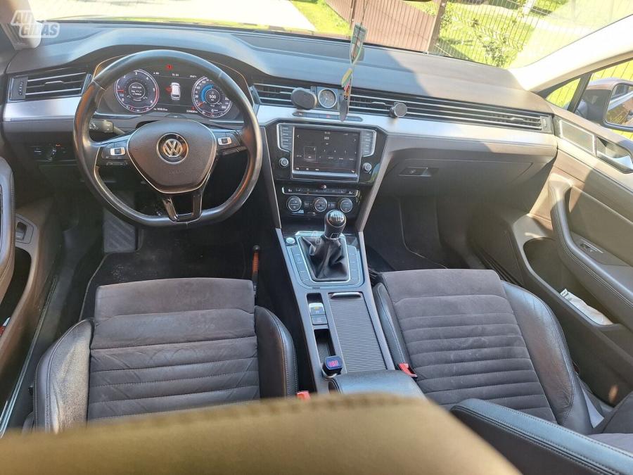 Brown Volkswagen Passat 2015 in Birstonas, with an engine capacity of 1.60 L and mileage of 236 thousand km for 9850 €, photo 24 on AUTOMOTO.COM.LV