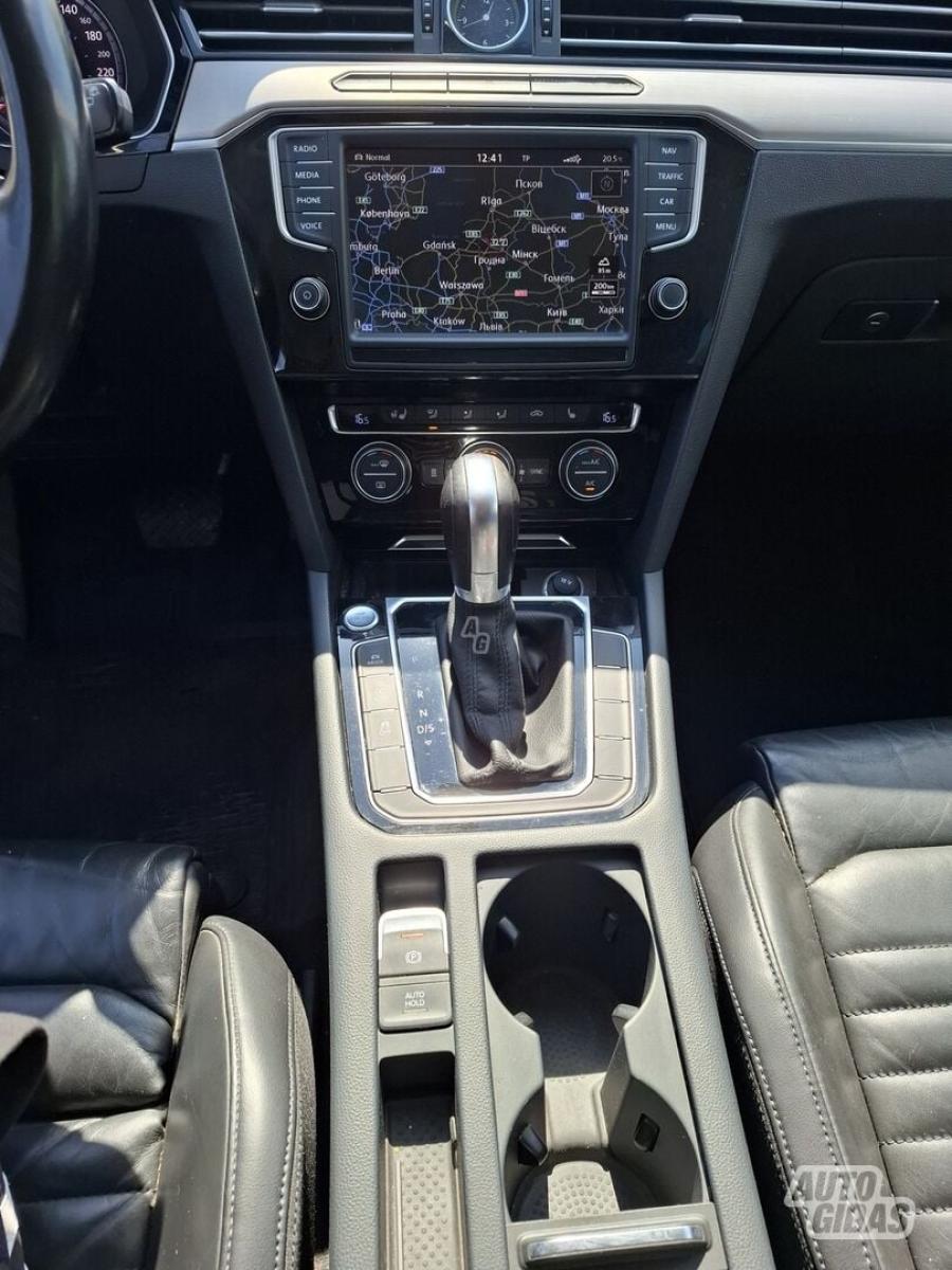 Brūns Volkswagen Passat 2015 Kauņa, ar dzinēja tilpumu 2.00 L un nobraukumu 275 tūkst. km par 11900 €, foto 15 vietnē AUTOMOTO.COM.LV