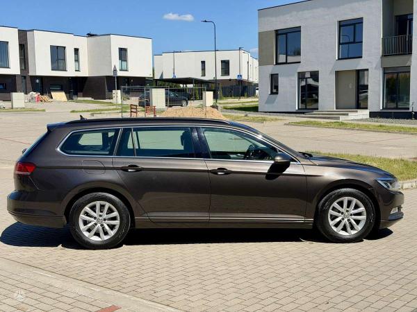 Brown Volkswagen Passat 2015 in Vilnius, with an engine capacity of 1.97 L and mileage of 350 thousand km for 7350 €, photo 6 on AUTOMOTO.COM.LV