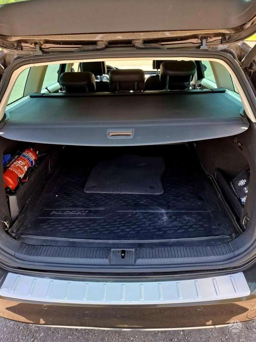 Brūns Volkswagen Passat 2015 Kauņa, ar dzinēja tilpumu 1.97 L un nobraukumu 276 tūkst. km par 10999 €, foto 17 vietnē AUTOMOTO.COM.LV