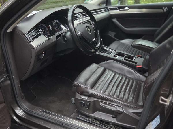 Volkswagen Passat 2015 Viļņa vietnē Brūns Volkswagen Passat 2015 Viļņa, ar dzinēja tilpumu 1.97 L un nobraukumu 310 tūkst. km par 9399 €, foto 10 vietnē AUTOMOTO.COM.LV