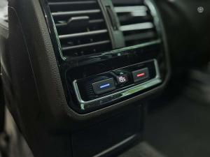 Brown Volkswagen Passat 2015 in Vilnius, with an engine capacity of 1.97 L and mileage of 310 thousand km for 9399 €, photo 21 on AUTOMOTO.COM.LV