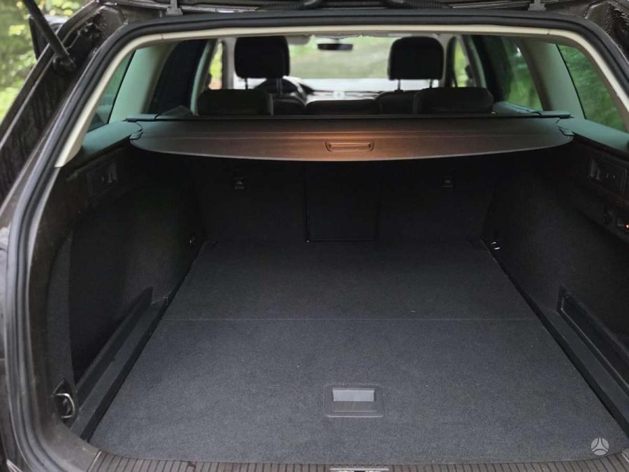 Brown Volkswagen Passat 2015 in Vilnius, with an engine capacity of 1.97 L and mileage of 310 thousand km for 9399 €, photo 22 on AUTOMOTO.COM.LV