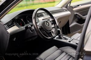 Brūns Volkswagen Passat 2016 Tallina, ar dzinēja tilpumu 2.00 L un nobraukumu 272 tūkst. km par 12000 €, foto 9 vietnē AUTOMOTO.COM.LV