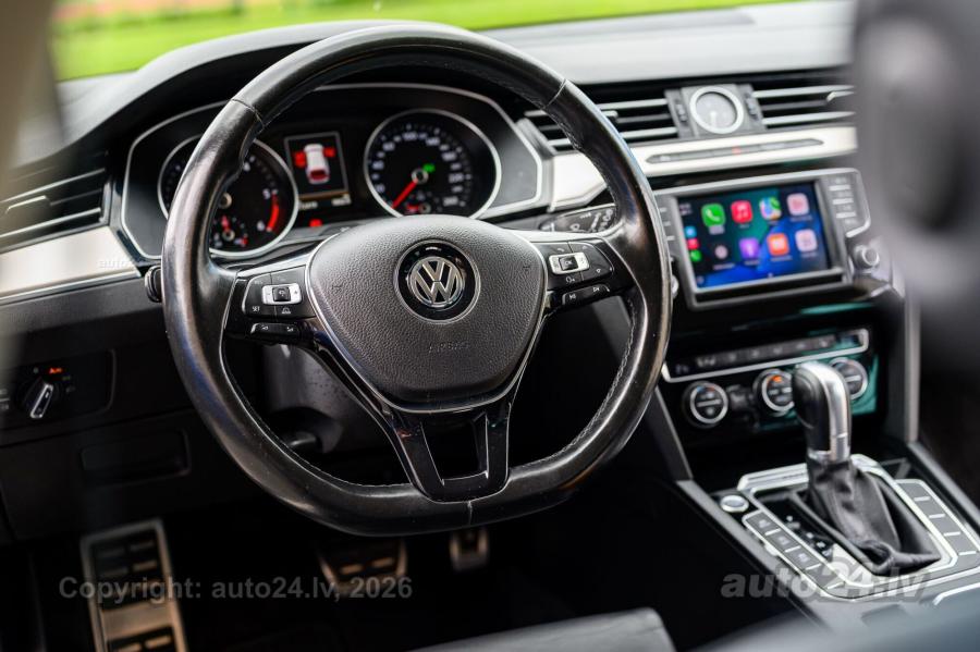 Brūns Volkswagen Passat 2016 Tallina, ar dzinēja tilpumu 2.00 L un nobraukumu 272 tūkst. km par 12000 €, foto 13 vietnē AUTOMOTO.COM.LV