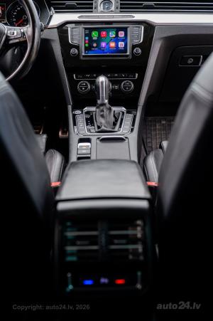Brūns Volkswagen Passat 2016 Tallina, ar dzinēja tilpumu 2.00 L un nobraukumu 272 tūkst. km par 12000 €, foto 14 vietnē AUTOMOTO.COM.LV