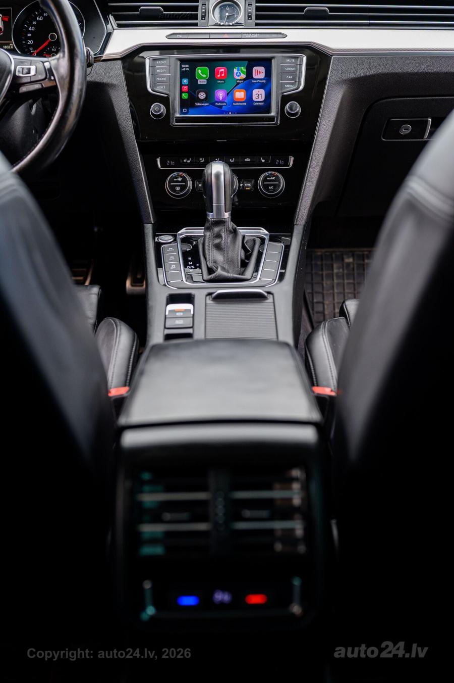Brūns Volkswagen Passat 2016 Tallina, ar dzinēja tilpumu 2.00 L un nobraukumu 272 tūkst. km par 12000 €, foto 14 vietnē AUTOMOTO.COM.LV