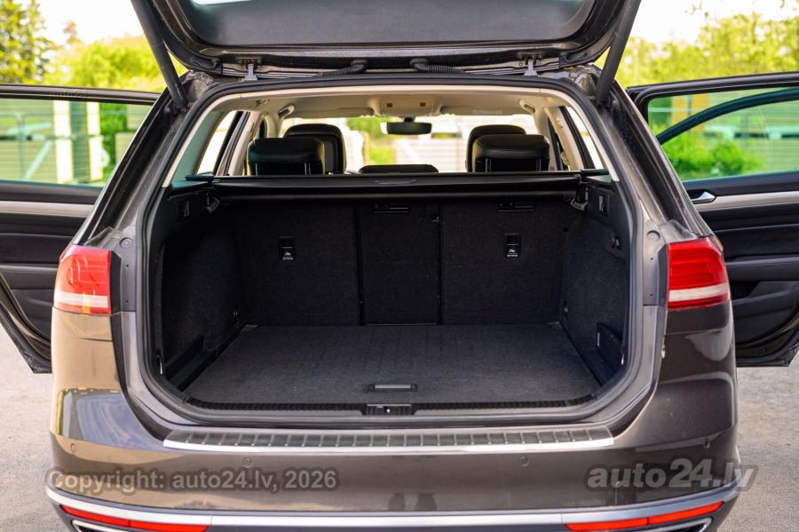 Brūns Volkswagen Passat 2016 Tallina, ar dzinēja tilpumu 2.00 L un nobraukumu 272 tūkst. km par 12000 €, foto 17 vietnē AUTOMOTO.COM.LV