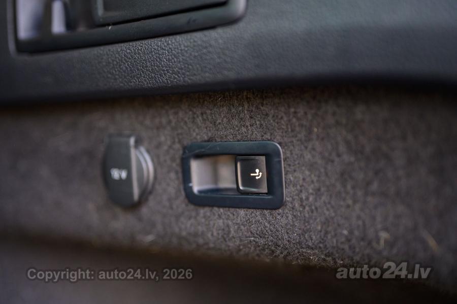 Brūns Volkswagen Passat 2016 Tallina, ar dzinēja tilpumu 2.00 L un nobraukumu 272 tūkst. km par 12000 €, foto 18 vietnē AUTOMOTO.COM.LV
